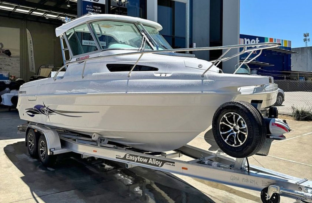 SOLD – Haines Hunter 675 Enclosed – Mullies Marine – Haines Hunter ...